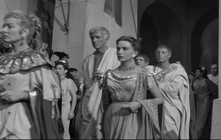 15+ Costumes Mistakes In Major Films | DailyForest